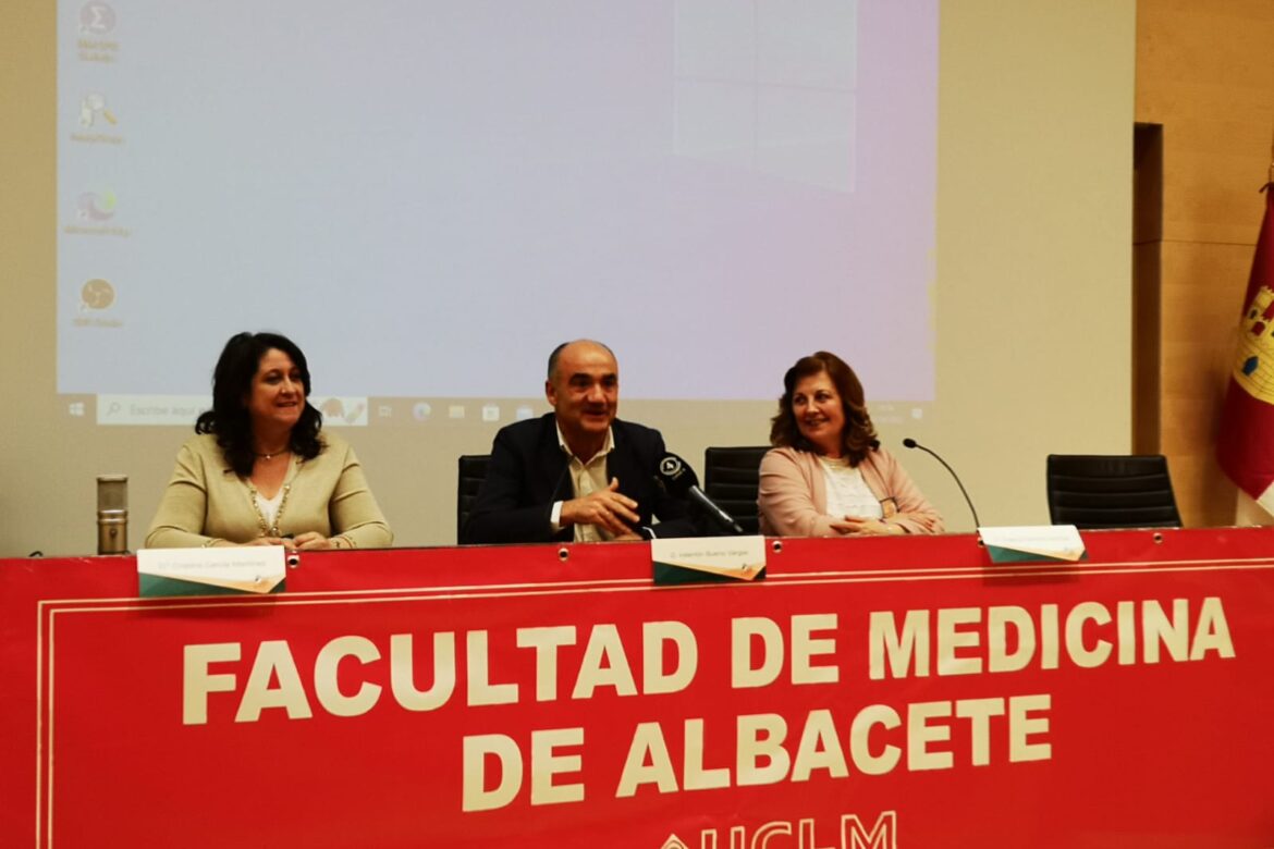 El Alcalde clausura las Jornadas sobre fibromialgia y fatiga crónica ...